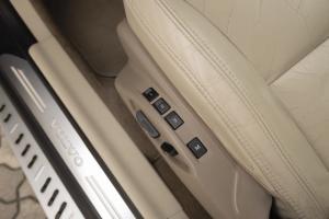 Pelēks Volvo XC60 2010 Rīga, ar dzinēja tilpumu 2.40 L un nobraukumu 347 tūkst. km par 8900 €, foto 14 vietnē AUTOMOTO.COM.LV