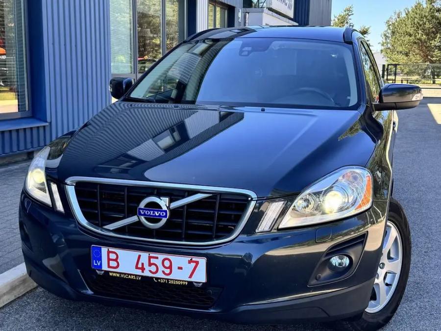 Grey Volvo XC60 2010 in Riga, with an engine capacity of 2.40 L and mileage of 346 thousand km for 7800 €, photo 7 on AUTOMOTO.COM.LV