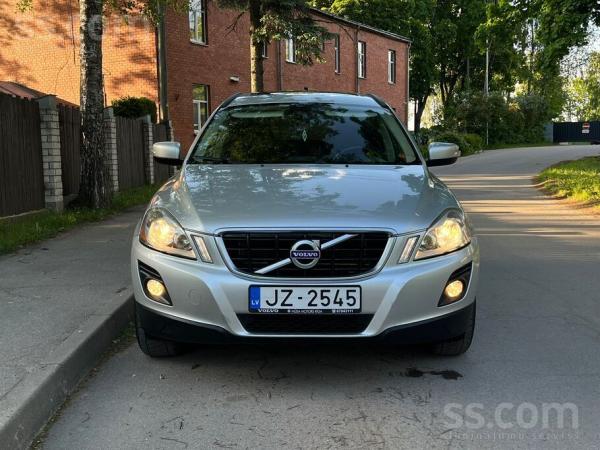Pelēks Volvo XC60 2010 Rīga, ar dzinēja tilpumu 2.40 L un nobraukumu 0 tūkst. km par 7599 €, foto 8 vietnē AUTOMOTO.COM.LV