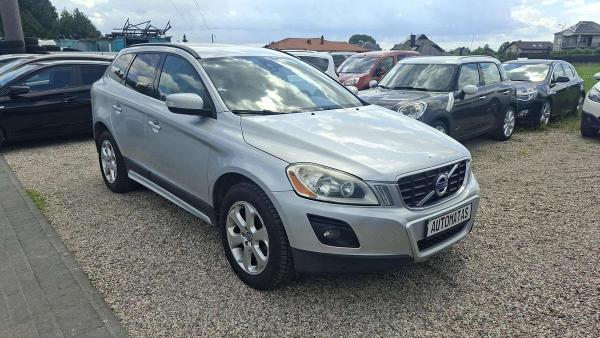 Grey Volvo XC60 2010 in Kaunas, with an engine capacity of 2.40 L and mileage of 240 thousand km for 7600 €, photo 4 on AUTOMOTO.COM.LV