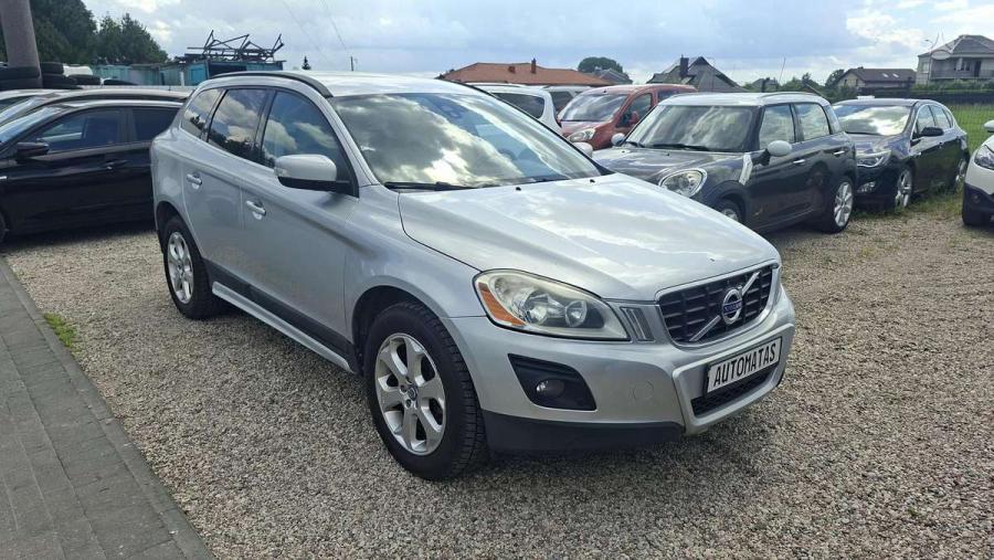 Pelēks Volvo XC60 2010 Kauņa, ar dzinēja tilpumu 2.40 L un nobraukumu 240 tūkst. km par 7600 €, foto 5 vietnē AUTOMOTO.COM.LV