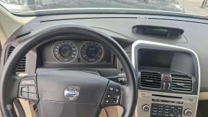 Pelēks Volvo XC60 2010 Kauņa, ar dzinēja tilpumu 2.40 L un nobraukumu 240 tūkst. km par 7600 €, foto 13 vietnē AUTOMOTO.COM.LV