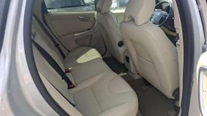 Pelēks Volvo XC60 2010 Kauņa, ar dzinēja tilpumu 2.40 L un nobraukumu 240 tūkst. km par 7600 €, foto 16 vietnē AUTOMOTO.COM.LV