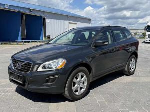 Pelēks Volvo XC60 2010 Alīta, ar dzinēja tilpumu 1.98 L un nobraukumu 307 tūkst. km par 4950 €, foto  vietnē AUTOMOTO.COM.LV