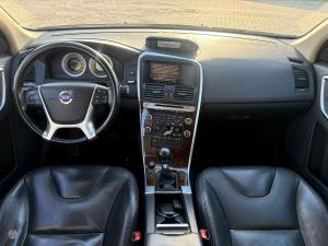 Pelēks Volvo XC60 2010 Tauragė, ar dzinēja tilpumu 2.40 L un nobraukumu 318 tūkst. km par 7500 €, foto 22 vietnē AUTOMOTO.COM.LV