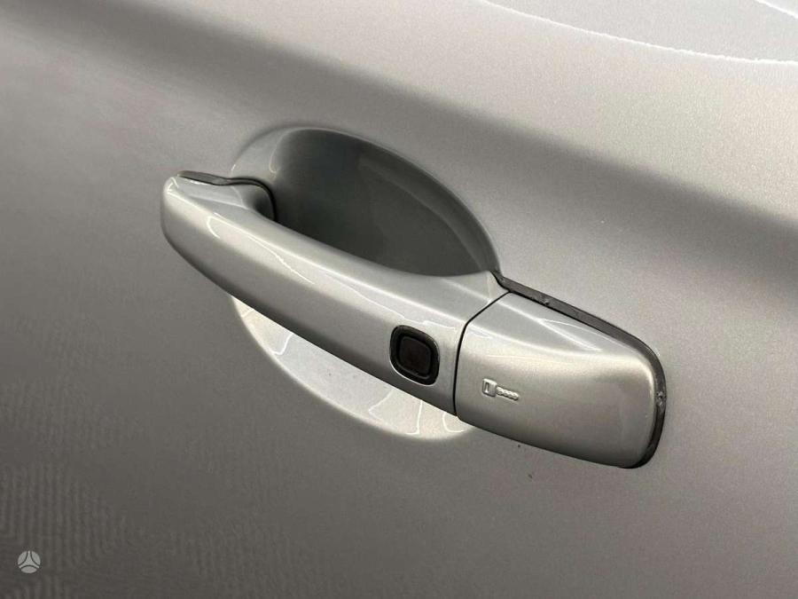 Pelēks Volvo XC60 2010 Marijampole, ar dzinēja tilpumu 2.40 L un nobraukumu 150 tūkst. km par 10750 €, foto 6 vietnē AUTOMOTO.COM.LV