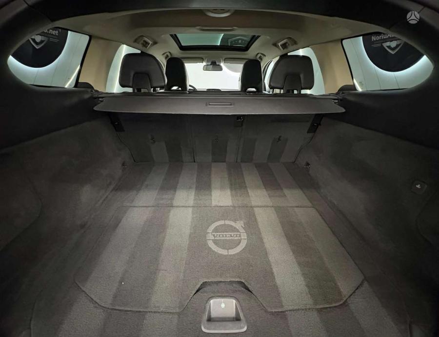 Pelēks Volvo XC60 2010 Marijampole, ar dzinēja tilpumu 2.40 L un nobraukumu 150 tūkst. km par 10750 €, foto 9 vietnē AUTOMOTO.COM.LV