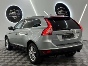 Pelēks Volvo XC60 2010 Marijampole, ar dzinēja tilpumu 2.40 L un nobraukumu 150 tūkst. km par 10750 €, foto 27 vietnē AUTOMOTO.COM.LV