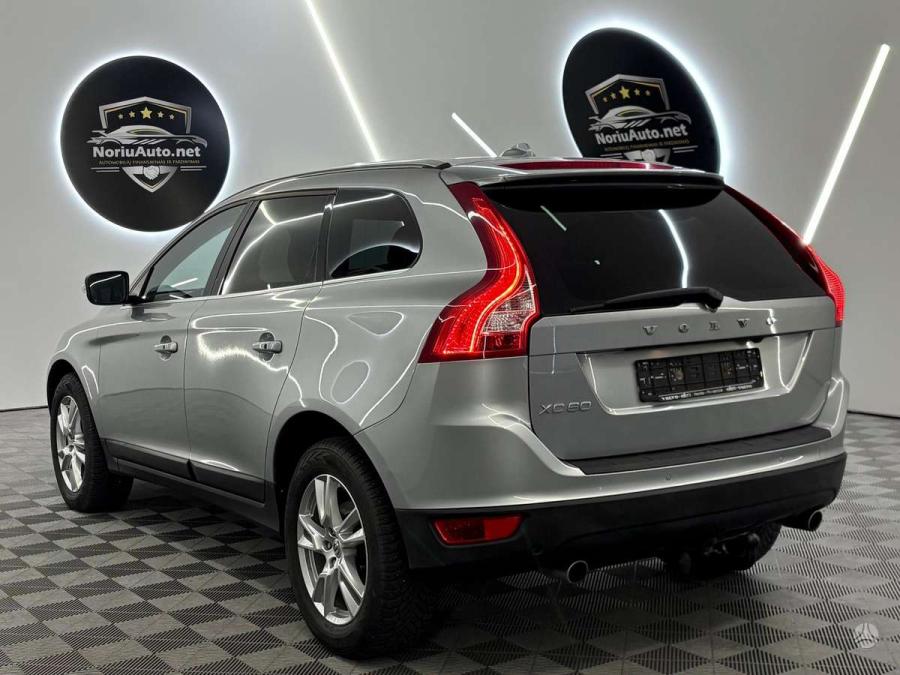 Pelēks Volvo XC60 2010 Marijampole, ar dzinēja tilpumu 2.40 L un nobraukumu 150 tūkst. km par 10750 €, foto 27 vietnē AUTOMOTO.COM.LV