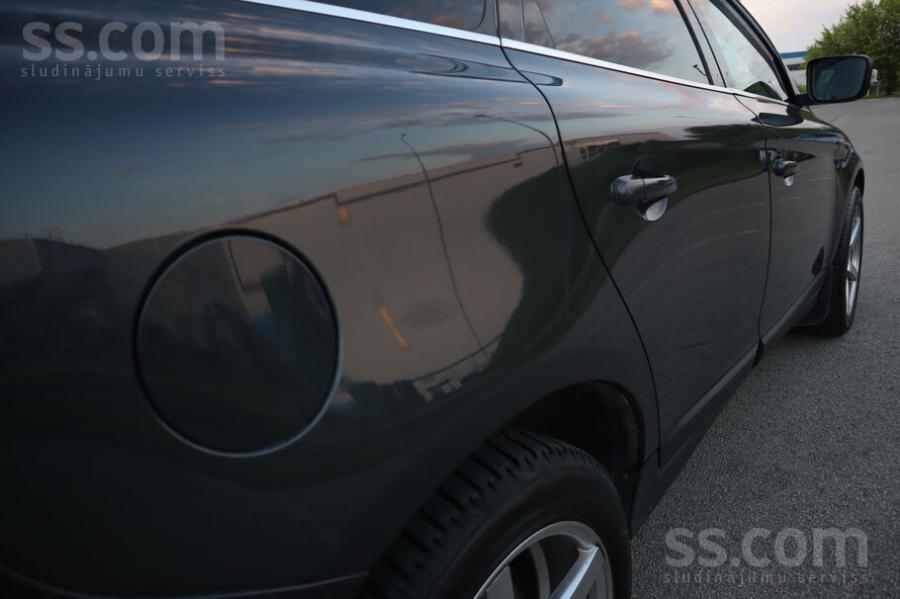 Grey Volvo XC60 2010 in Riga, with an engine capacity of 2.40 L and mileage of 0 thousand km for 5990 €, photo 5 on AUTOMOTO.COM.LV