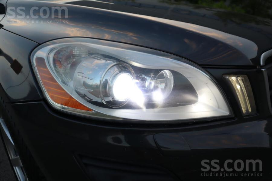Grey Volvo XC60 2010 in Riga, with an engine capacity of 2.40 L and mileage of 0 thousand km for 5990 €, photo 10 on AUTOMOTO.COM.LV