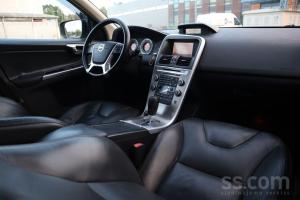 Grey Volvo XC60 2010 in Riga, with an engine capacity of 2.40 L and mileage of 0 thousand km for 5990 €, photo 13 on AUTOMOTO.COM.LV