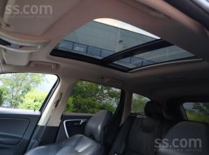 Grey Volvo XC60 2010 in Riga, with an engine capacity of 2.40 L and mileage of 0 thousand km for 5990 €, photo 16 on AUTOMOTO.COM.LV