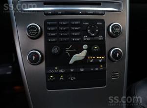 Grey Volvo XC60 2010 in Riga, with an engine capacity of 2.40 L and mileage of 0 thousand km for 5990 €, photo 22 on AUTOMOTO.COM.LV