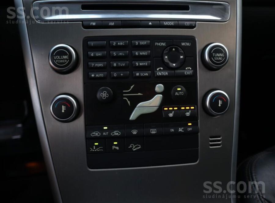 Grey Volvo XC60 2010 in Riga, with an engine capacity of 2.40 L and mileage of 0 thousand km for 5990 €, photo 22 on AUTOMOTO.COM.LV