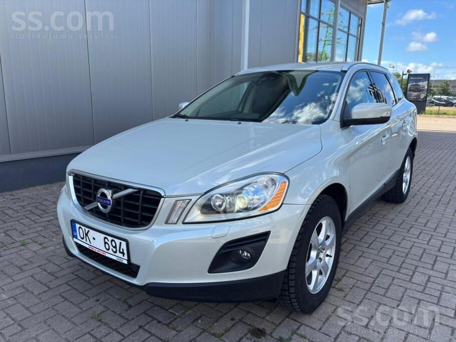 Pelēks Volvo XC60 2010 Liepāja, ar dzinēja tilpumu 2.40 L un nobraukumu 222 tūkst. km par 8240 €, foto 8 vietnē AUTOMOTO.COM.LV