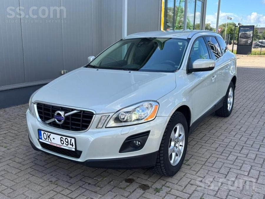 Pelēks Volvo XC60 2010 Liepāja, ar dzinēja tilpumu 2.40 L un nobraukumu 222 tūkst. km par 8240 €, foto 20 vietnē AUTOMOTO.COM.LV