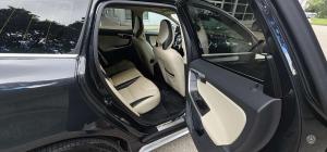 Grey Volvo XC60 2010 in Jonava, with an engine capacity of 2.40 L and mileage of 301 thousand km for 8999 €, photo 25 on AUTOMOTO.COM.LV