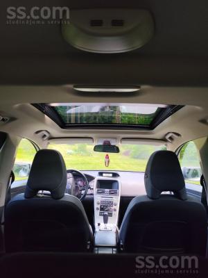 Pelēks Volvo XC60 2010 Rēzekne, ar dzinēja tilpumu 2.40 L un nobraukumu 261 tūkst. km par 6950 €, foto 6 vietnē AUTOMOTO.COM.LV