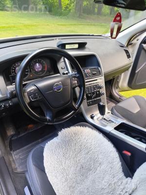 Pelēks Volvo XC60 2010 Rēzekne, ar dzinēja tilpumu 2.40 L un nobraukumu 261 tūkst. km par 6950 €, foto 11 vietnē AUTOMOTO.COM.LV