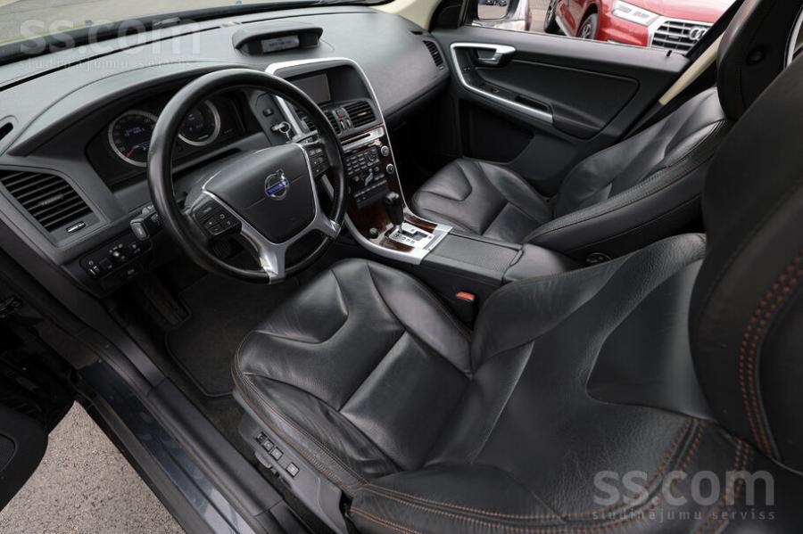 Pelēks Volvo XC60 2010 Jelgava, ar dzinēja tilpumu 2.00 L un nobraukumu 0 tūkst. km par 8990 €, foto 9 vietnē AUTOMOTO.COM.LV