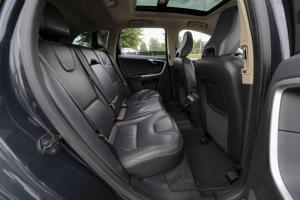 Pelēks Volvo XC60 2010 Jelgava, ar dzinēja tilpumu 2.00 L un nobraukumu 332 tūkst. km par 8750 €, foto 11 vietnē AUTOMOTO.COM.LV