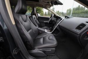 Pelēks Volvo XC60 2010 Jelgava, ar dzinēja tilpumu 2.00 L un nobraukumu 332 tūkst. km par 8750 €, foto 12 vietnē AUTOMOTO.COM.LV