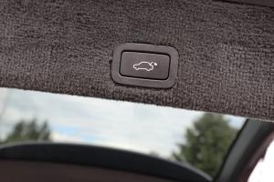 Pelēks Volvo XC60 2010 Jelgava, ar dzinēja tilpumu 2.00 L un nobraukumu 332 tūkst. km par 8750 €, foto 26 vietnē AUTOMOTO.COM.LV
