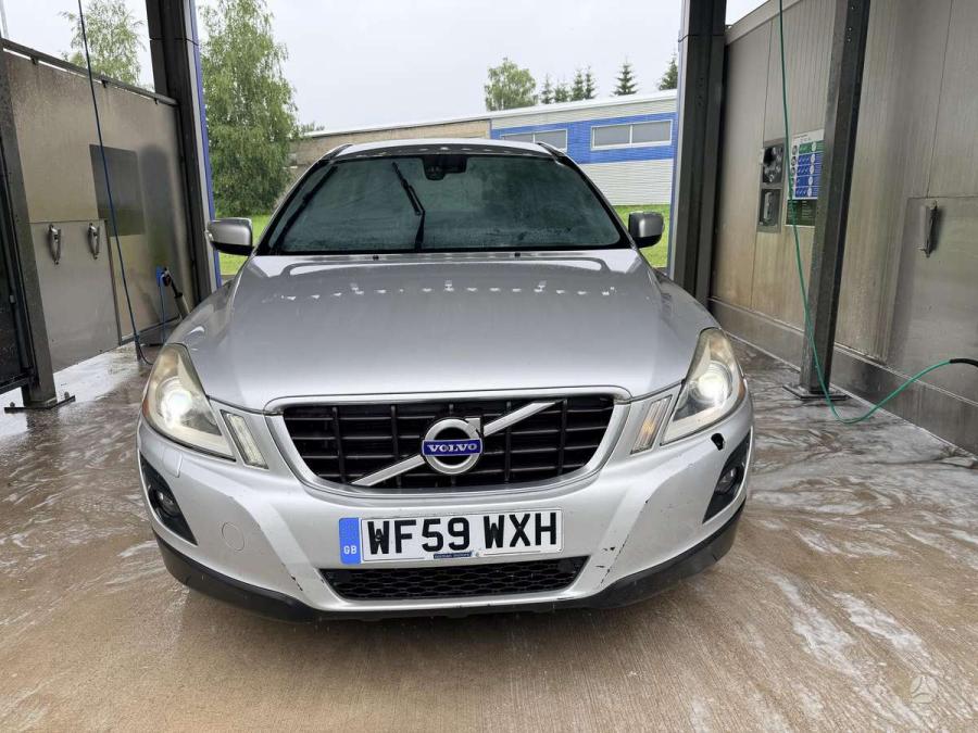 Grey Volvo XC60 2010 in Silale, with an engine capacity of 2.40 L and mileage of 170 thousand km for 2500 €, photo 1 on AUTOMOTO.COM.LV