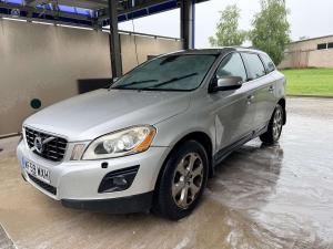 Grey Volvo XC60 2010 in Silale, with an engine capacity of 2.40 L and mileage of 170 thousand km for 2500 €, photo 3 on AUTOMOTO.COM.LV