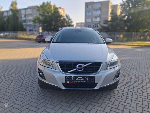 Pelēks Volvo XC60 2010 Radviliškis, ar dzinēja tilpumu 2.40 L un nobraukumu 280 tūkst. km par 6950 €, foto 5 vietnē AUTOMOTO.COM.LV
