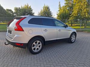Grey Volvo XC60 2010 in Radviliskis, with an engine capacity of 2.40 L and mileage of 280 thousand km for 6950 €, photo 12 on AUTOMOTO.COM.LV