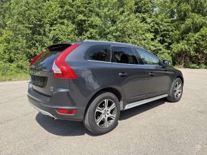 Grey Volvo XC60 2010 in Vilnius, with an engine capacity of 2.40 L and mileage of 191 thousand km for 8900 €, photo 6 on AUTOMOTO.COM.LV