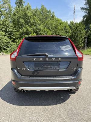 Grey Volvo XC60 2010 in Vilnius, with an engine capacity of 2.40 L and mileage of 191 thousand km for 8900 €, photo 9 on AUTOMOTO.COM.LV
