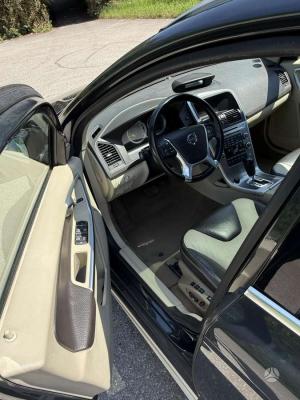 Grey Volvo XC60 2010 in Vilnius, with an engine capacity of 2.40 L and mileage of 191 thousand km for 8900 €, photo 13 on AUTOMOTO.COM.LV