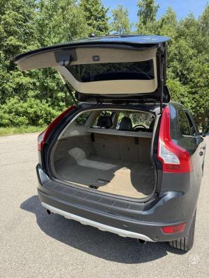 Grey Volvo XC60 2010 in Vilnius, with an engine capacity of 2.40 L and mileage of 191 thousand km for 8900 €, photo 22 on AUTOMOTO.COM.LV