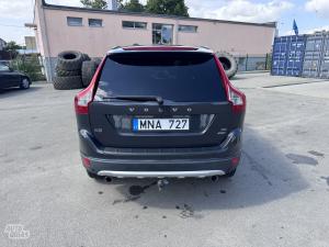 Grey Volvo XC60 2010 in Pakruojis, with an engine capacity of 2.40 L and mileage of 320 thousand km for 8600 €, photo 7 on AUTOMOTO.COM.LV