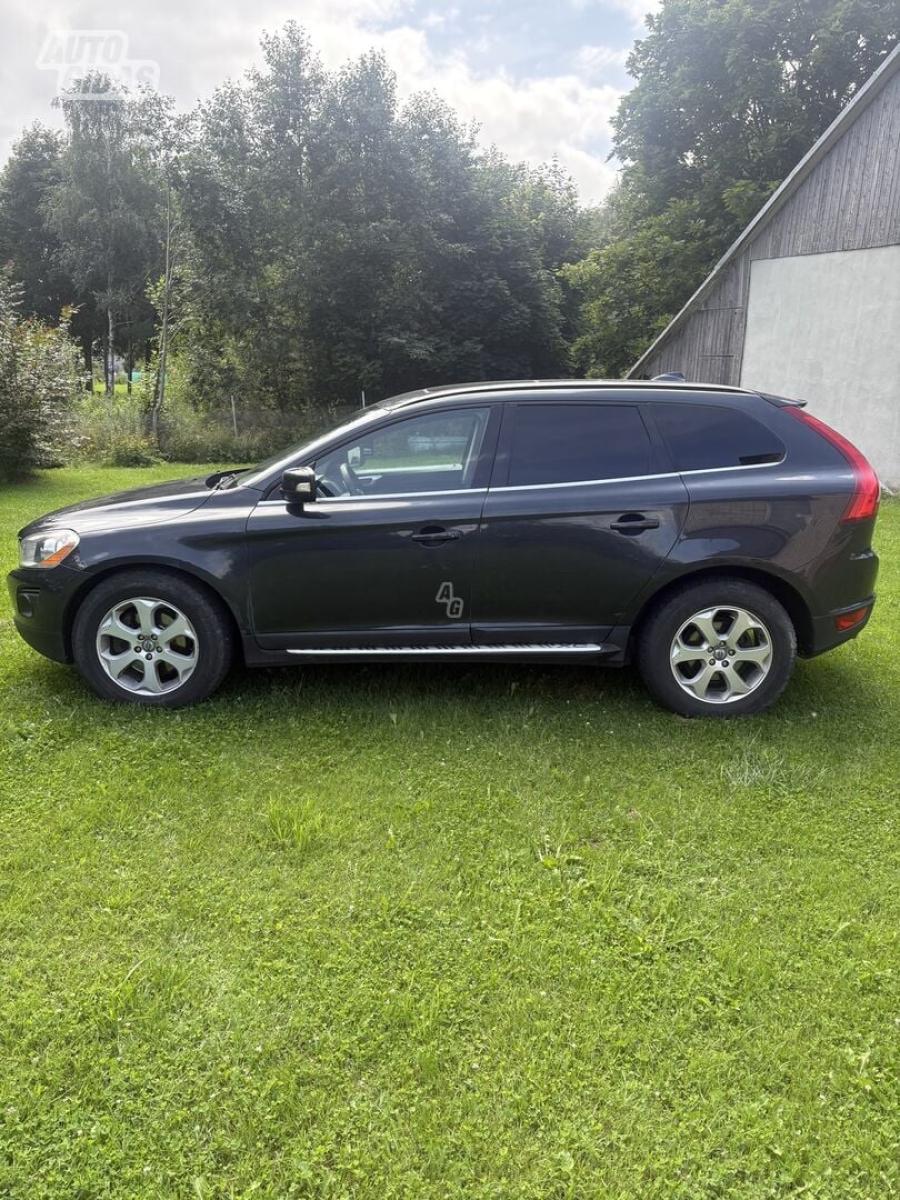 Grey Volvo XC60 2010 in Kaunas, with an engine capacity of 2.40 L and mileage of 375 thousand km for 6800 €, photo 3 on AUTOMOTO.COM.LV