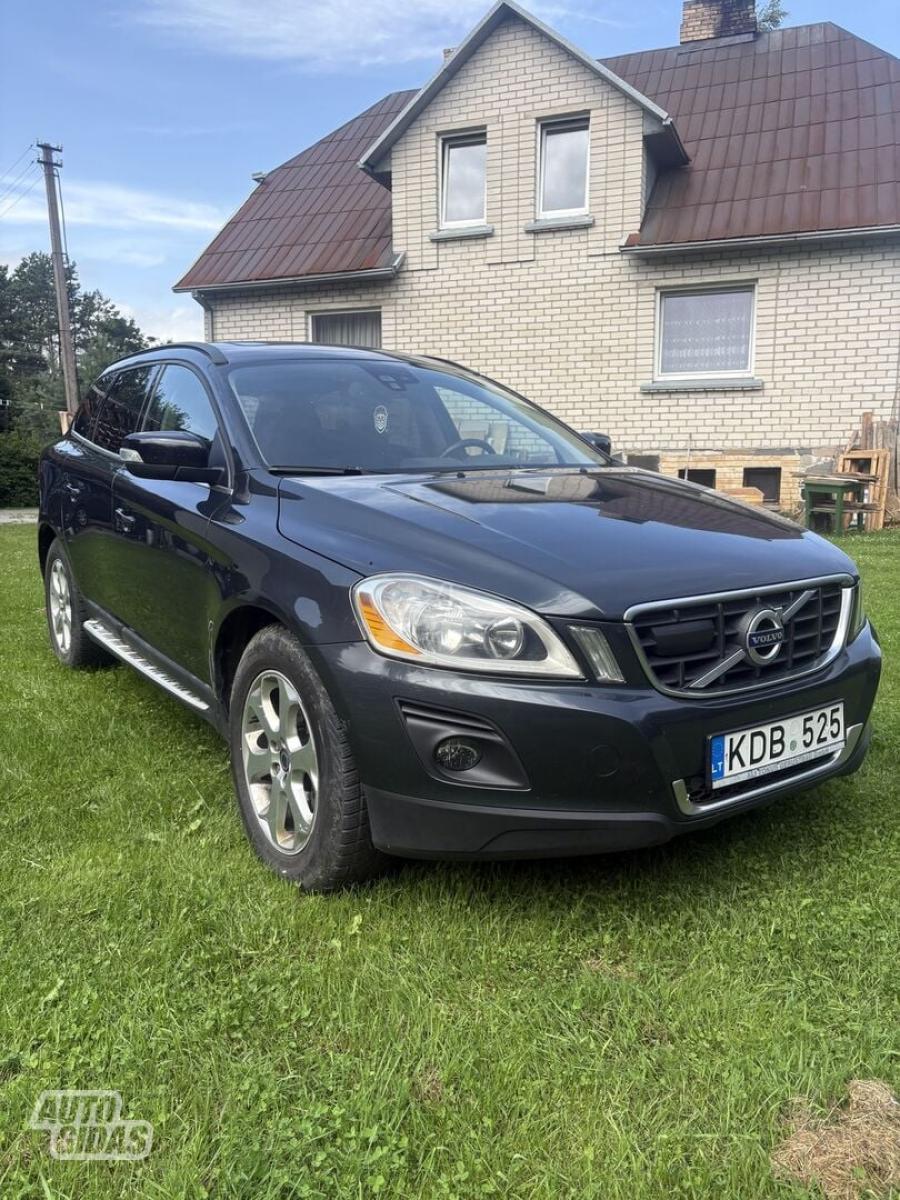 Pelēks Volvo XC60 2010 Kauņa, ar dzinēja tilpumu 2.40 L un nobraukumu 375 tūkst. km par 6000 €, foto 7 vietnē AUTOMOTO.COM.LV