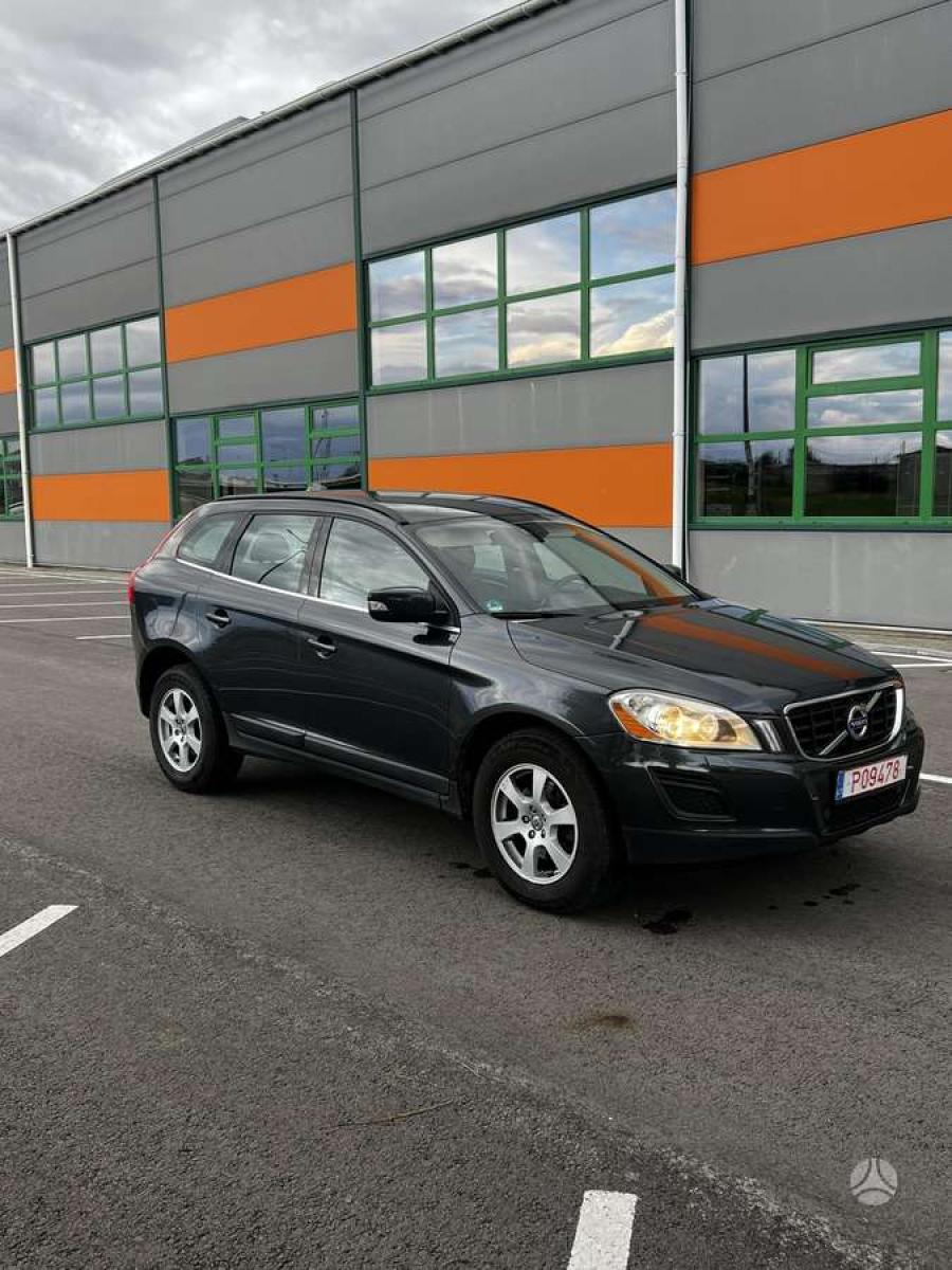 Pelēks Volvo XC60 2010 Pasvalys, ar dzinēja tilpumu 2.00 L un nobraukumu 289 tūkst. km par 6250 €, foto 7 vietnē AUTOMOTO.COM.LV