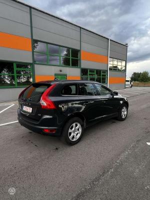 Pelēks Volvo XC60 2010 Pasvalys, ar dzinēja tilpumu 2.00 L un nobraukumu 289 tūkst. km par 6250 €, foto 13 vietnē AUTOMOTO.COM.LV