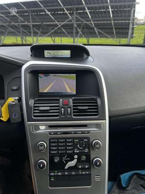 Pelēks Volvo XC60 2010 Pasvalys, ar dzinēja tilpumu 2.00 L un nobraukumu 289 tūkst. km par 6250 €, foto 21 vietnē AUTOMOTO.COM.LV