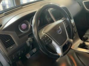 Pelēks Volvo XC60 2010 Jūrmala, ar dzinēja tilpumu 2.00 L un nobraukumu 246 tūkst. km par 9990 €, foto 9 vietnē AUTOMOTO.COM.LV