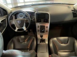 Pelēks Volvo XC60 2010 Jūrmala, ar dzinēja tilpumu 2.00 L un nobraukumu 246 tūkst. km par 9990 €, foto 12 vietnē AUTOMOTO.COM.LV