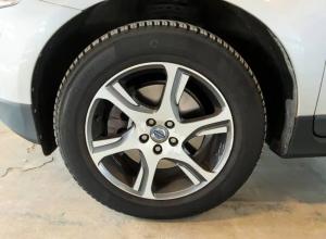 Pelēks Volvo XC60 2010 Jūrmala, ar dzinēja tilpumu 2.00 L un nobraukumu 246 tūkst. km par 9990 €, foto 20 vietnē AUTOMOTO.COM.LV