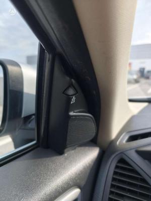 Pelēks Volvo XC60 2010 Kauņa, ar dzinēja tilpumu 2.95 L un nobraukumu 167 tūkst. km par 5600 €, foto 4 vietnē AUTOMOTO.COM.LV