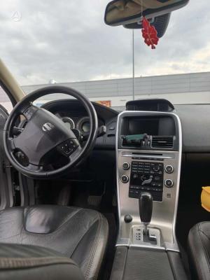 Pelēks Volvo XC60 2010 Kauņa, ar dzinēja tilpumu 2.95 L un nobraukumu 167 tūkst. km par 5600 €, foto 17 vietnē AUTOMOTO.COM.LV