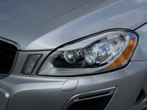 Grey Volvo XC60 2010 in Rezekne, with an engine capacity of 2.40 L and mileage of 268 thousand km for 7990 €, photo 8 on AUTOMOTO.COM.LV