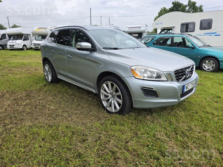Pelēks Volvo XC60 2010 Jelgava, ar dzinēja tilpumu 2.40 L un nobraukumu 299 tūkst. km par 6800 €, foto 3 vietnē AUTOMOTO.COM.LV
