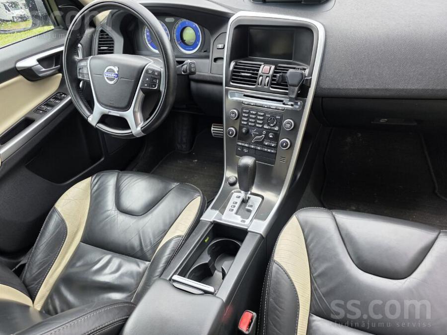 Pelēks Volvo XC60 2010 Jelgava, ar dzinēja tilpumu 2.40 L un nobraukumu 299 tūkst. km par 6800 €, foto 6 vietnē AUTOMOTO.COM.LV